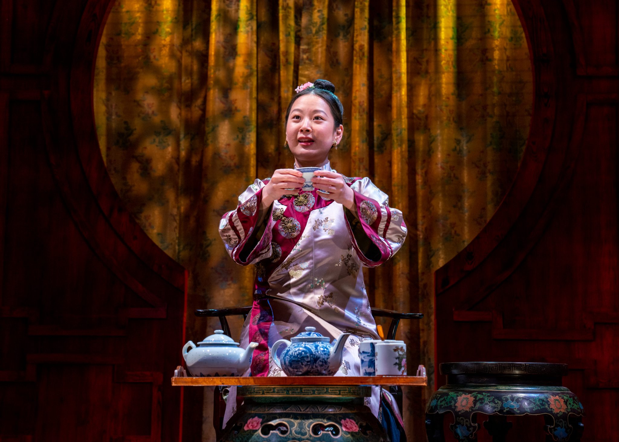 A Living Display: A Review of “The Chinese Lady” at Timeline Theatre ...